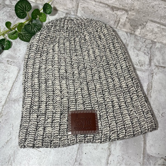 Love Your Melon | Accessories | Love Your Melon Black Speckled Beanie ...
